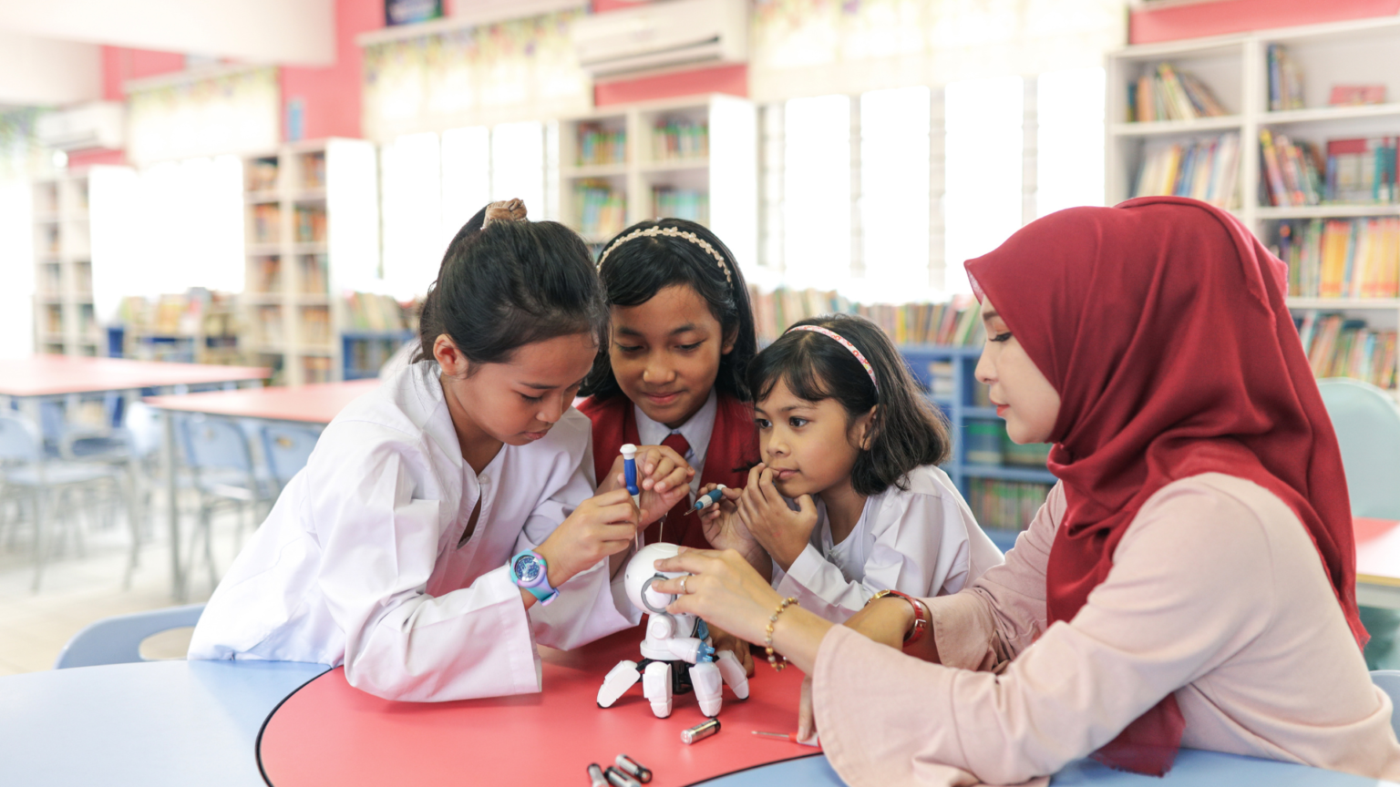 Why Extra-Curricular Activities Are Important – Si Whine